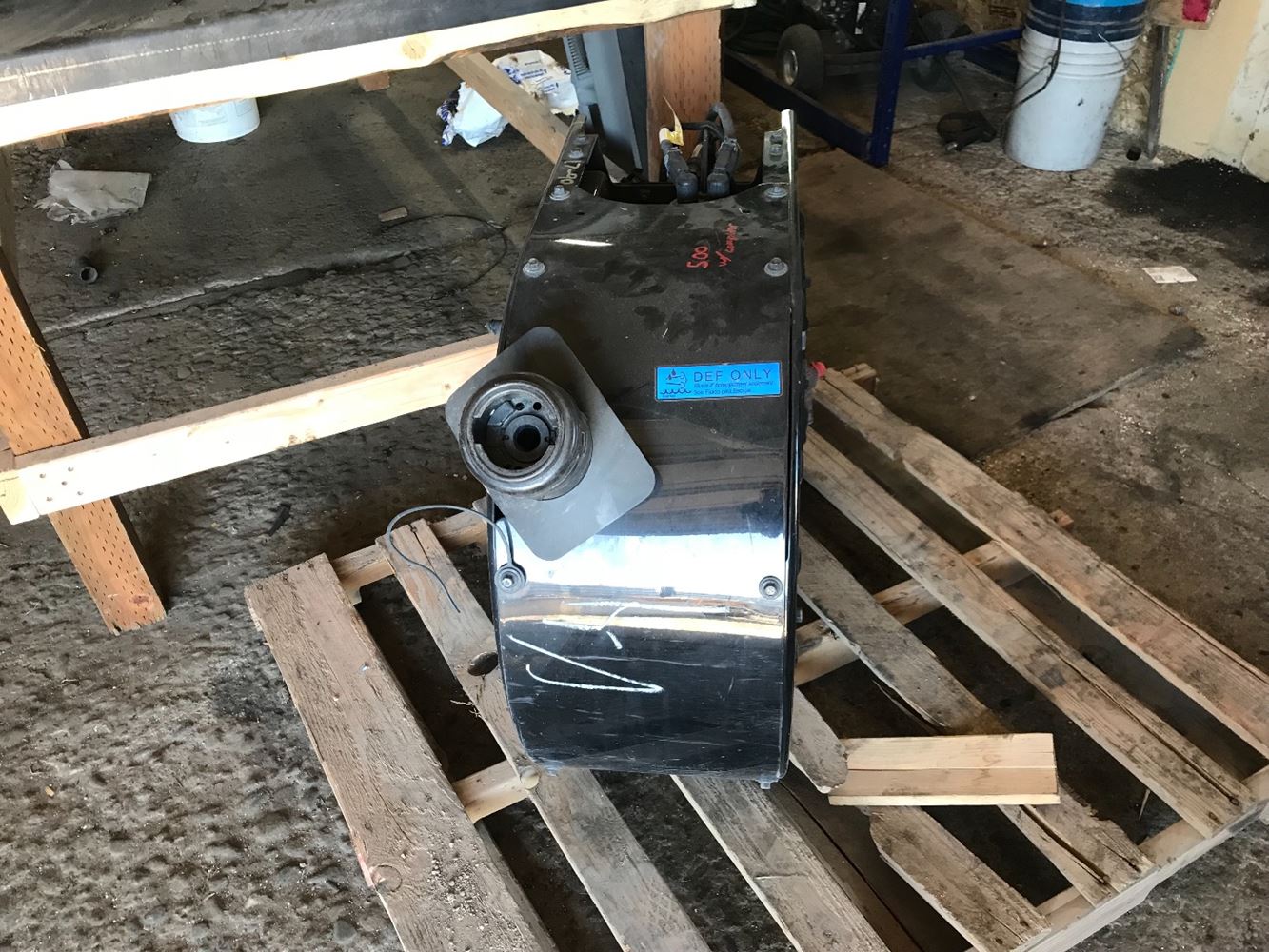 Used 2014 Volvo VNL DEF Tank for sale | Gooding Idaho United States ...