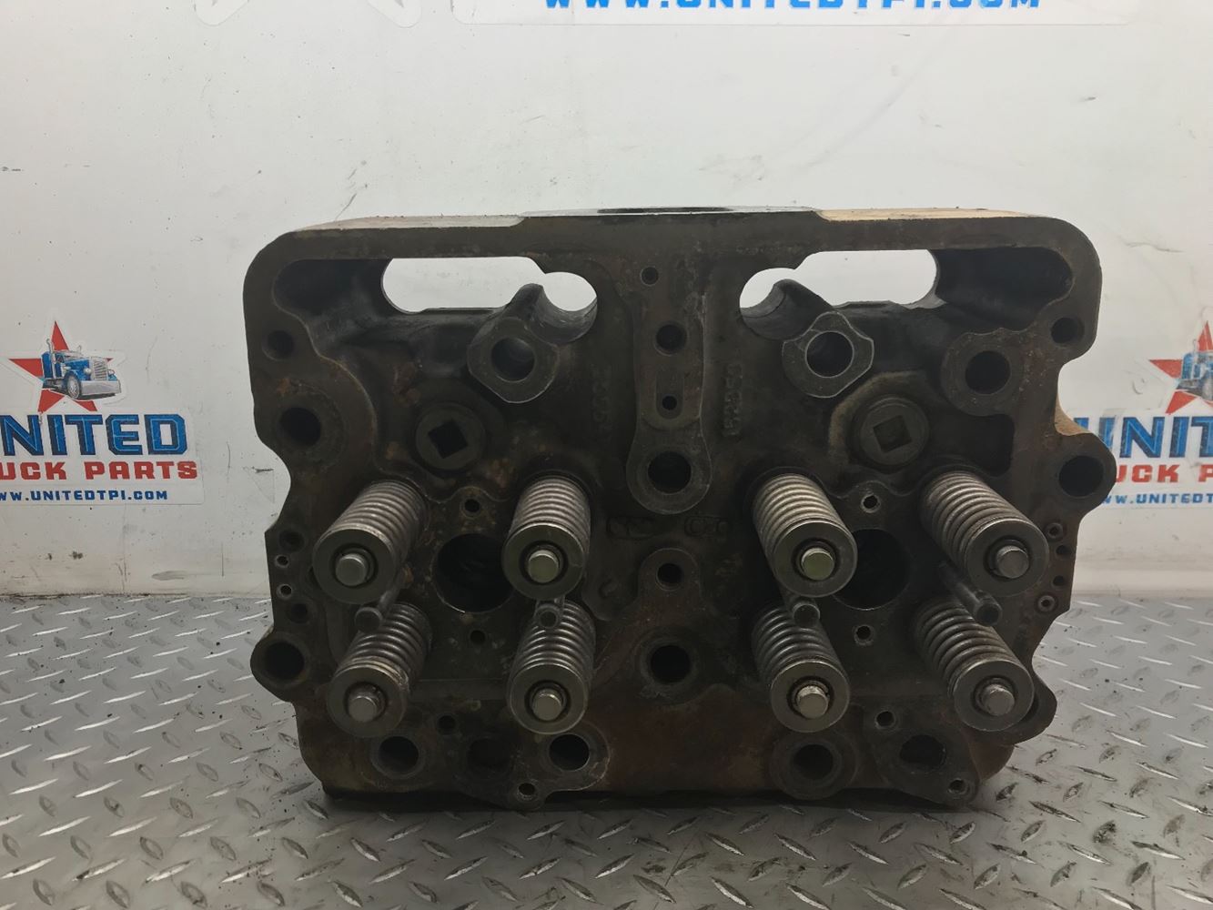 Used Cummins 400 Big Cam Head for sale | Gooding Idaho United States ...