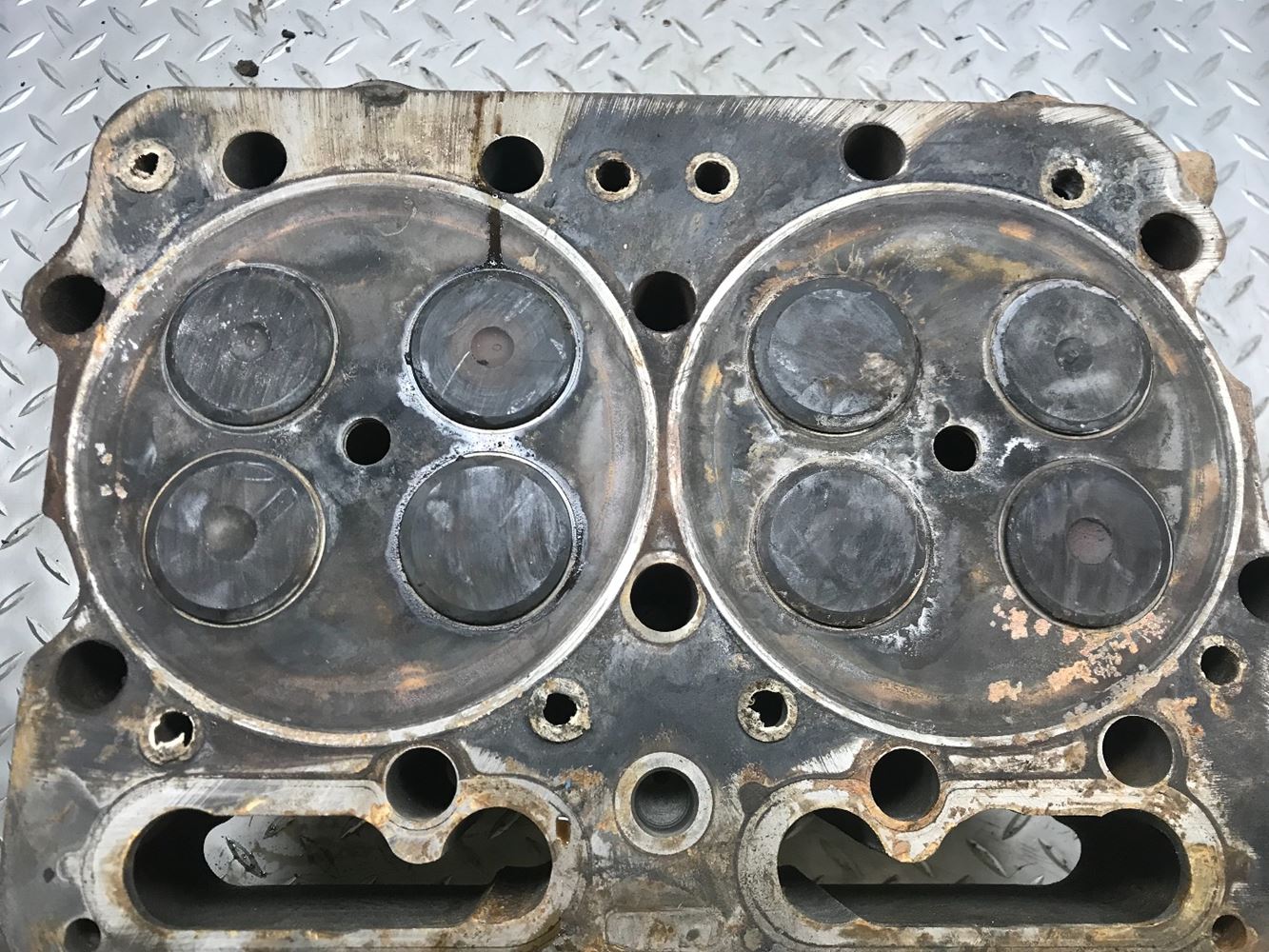 Used Cummins 400 Big Cam Head for sale | Gooding Idaho United States ...