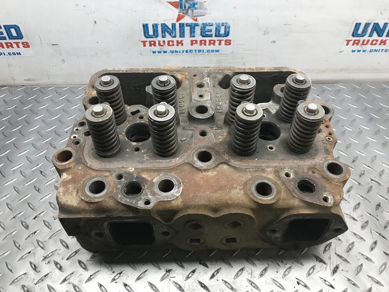 Used Cummins 400 Big Cam Head for sale | Gooding Idaho United States ...