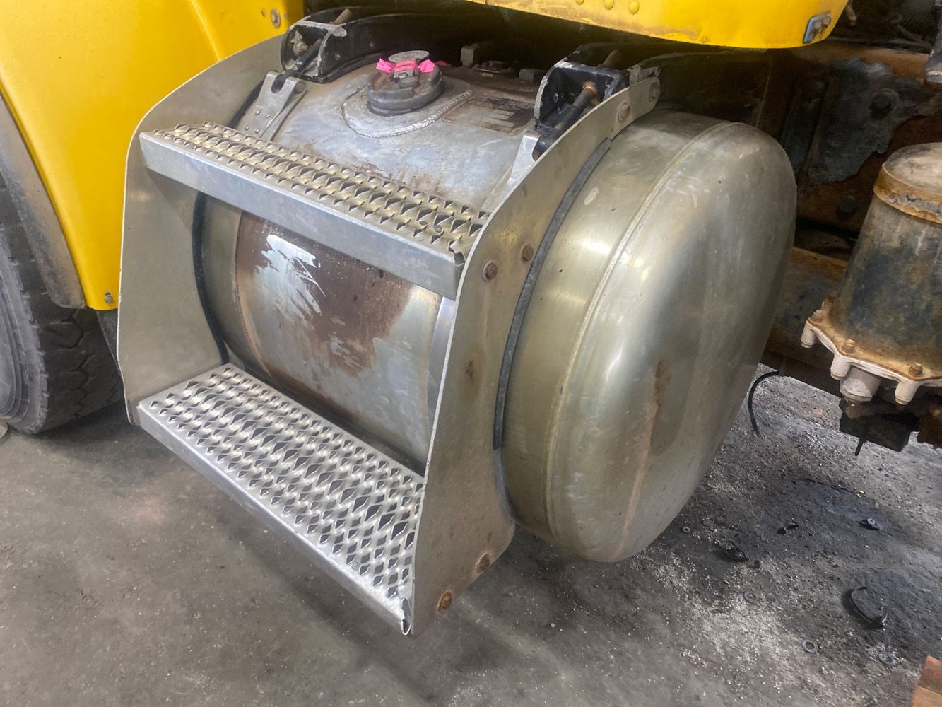Peterbilt Fuel Tanks For Sale