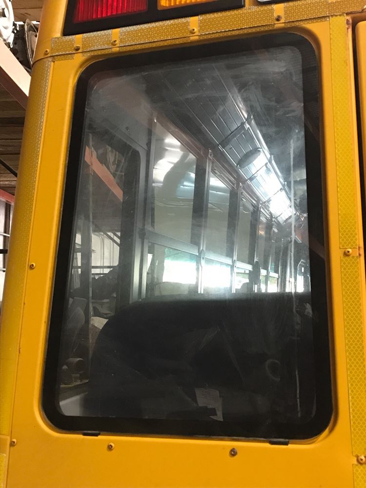 Freightliner Rear Windows For Sale