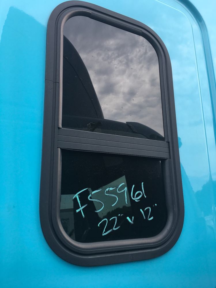 Freightliner Rear Windows For Sale