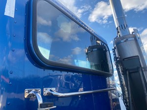 New and Used Peterbilt Back Windows For Sale | TPI