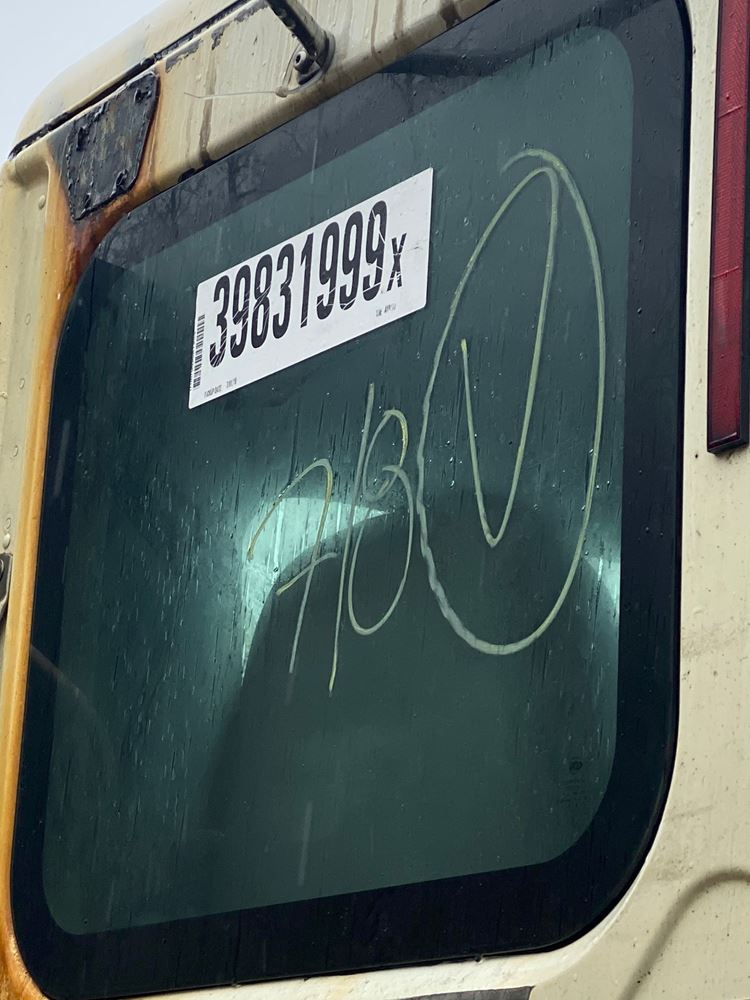 2011 Freightliner Cascadia 125 (Stock #P-10905) | Back Windows | TPI