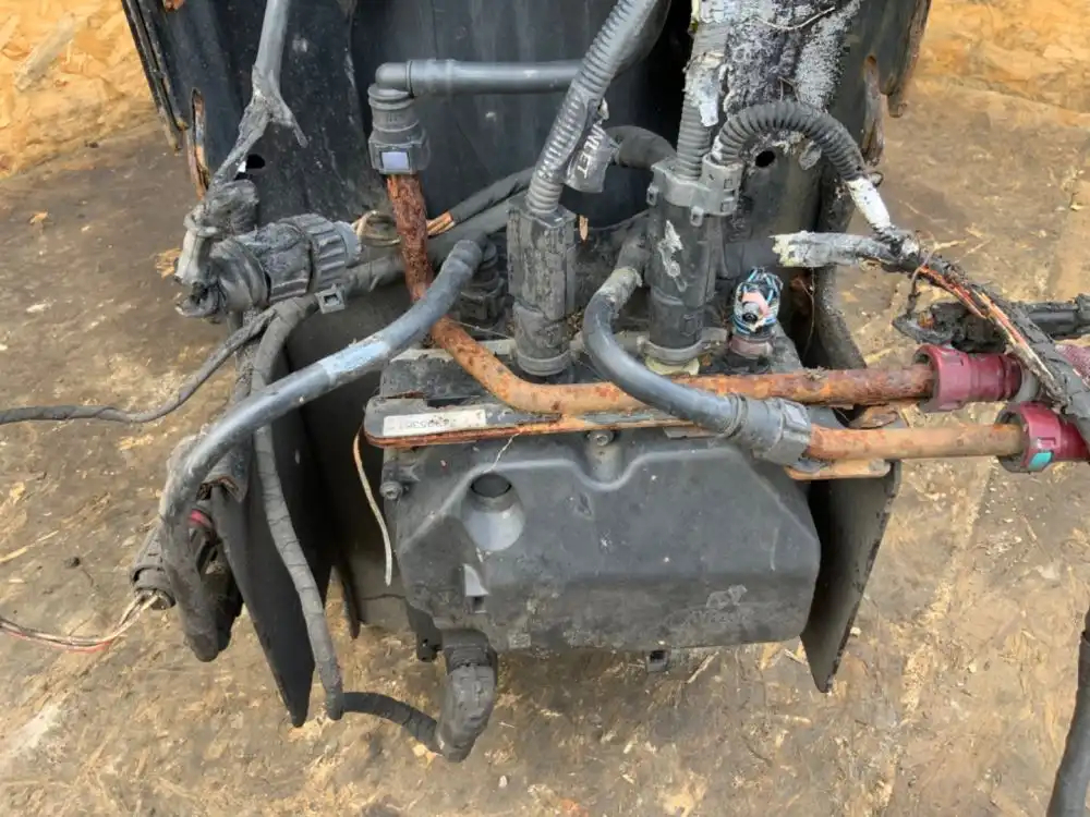 2012 MACK CXU613 DEF TANK FOR SALE #720697 | MD