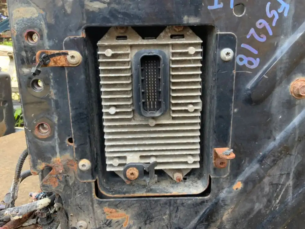 2012 MACK CXU613 DEF TANK FOR SALE #720697 | MD