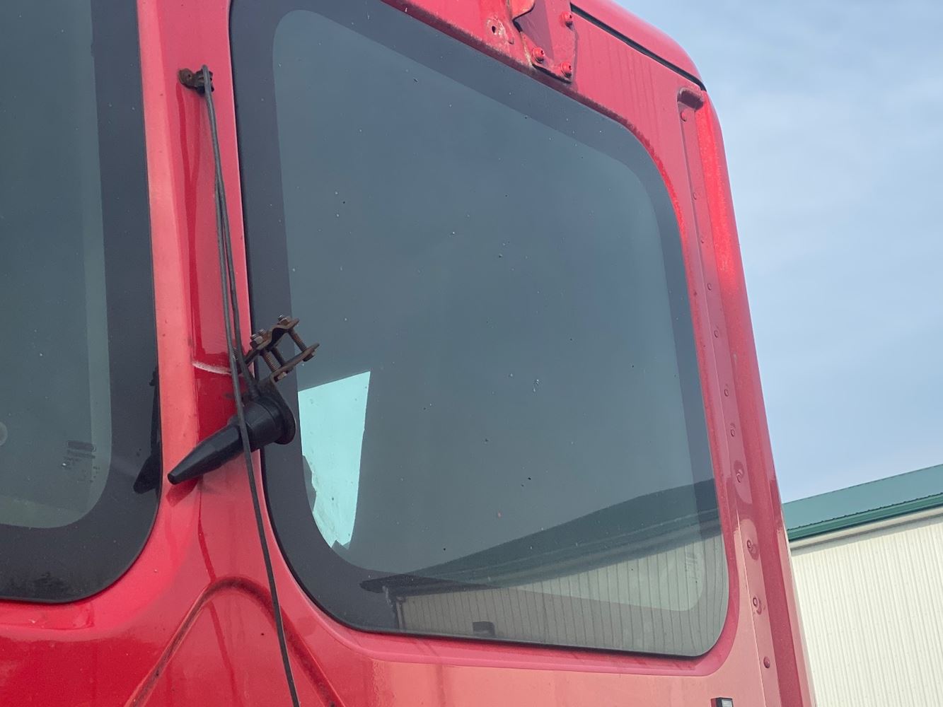 Freightliner Rear Windows For Sale