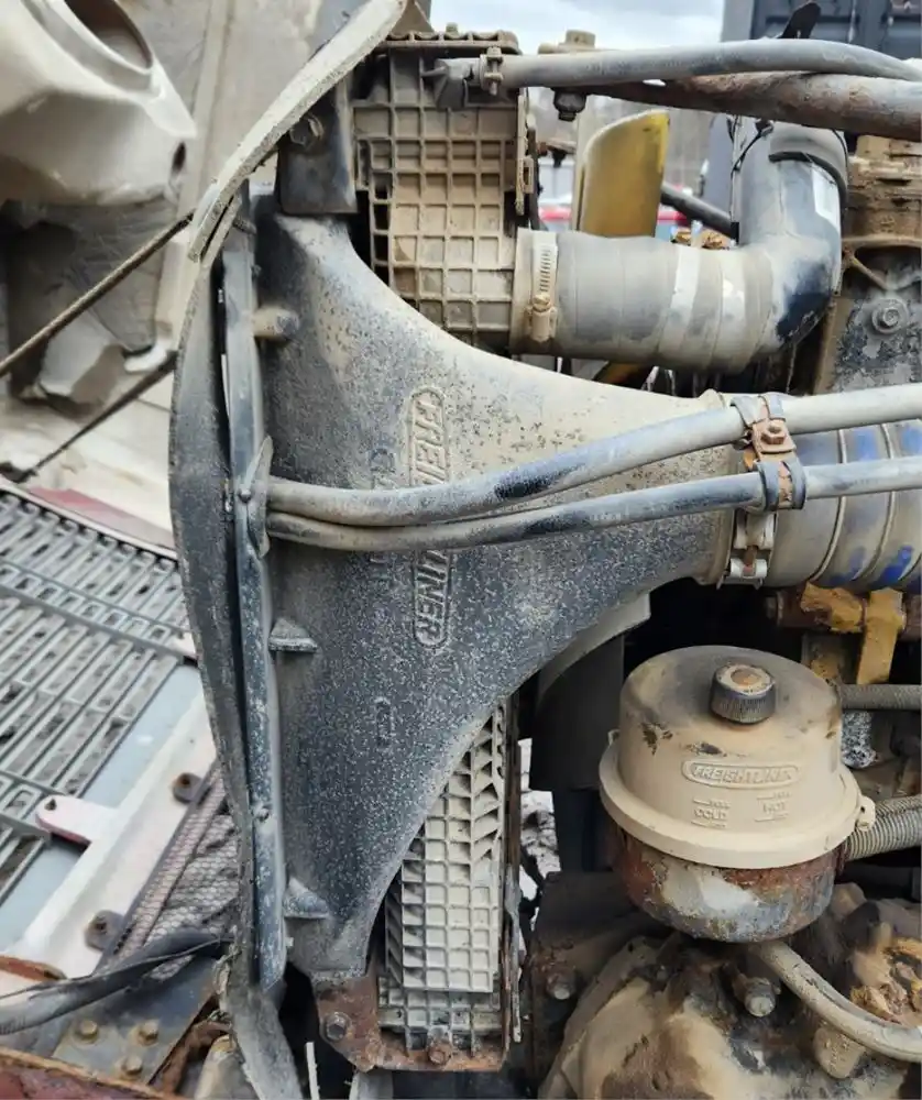 Used 2000 Freightliner FL112 A/C Condenser for sale | Elkton Maryland ...