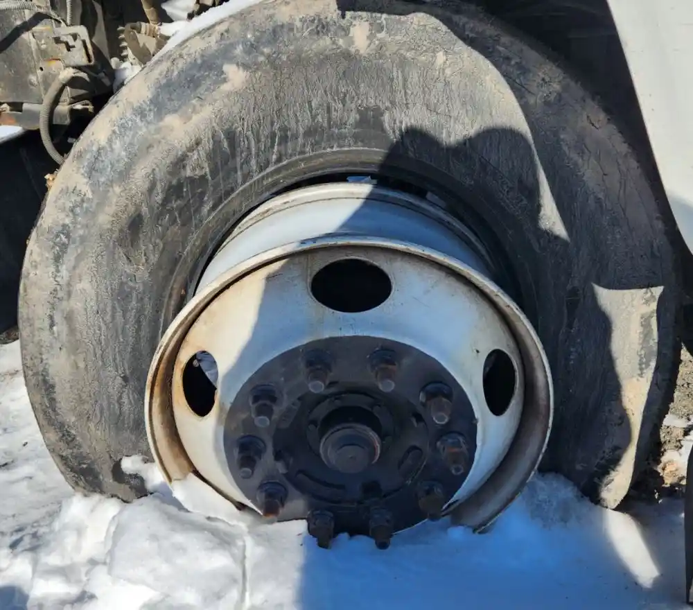 Used, Recycled, New, and Aftermarket Heavy Duty Truck Parts