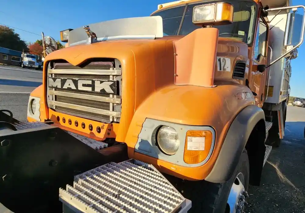 Used 2004 Mack CV712 Granite Hood for sale | Elkton Maryland United ...