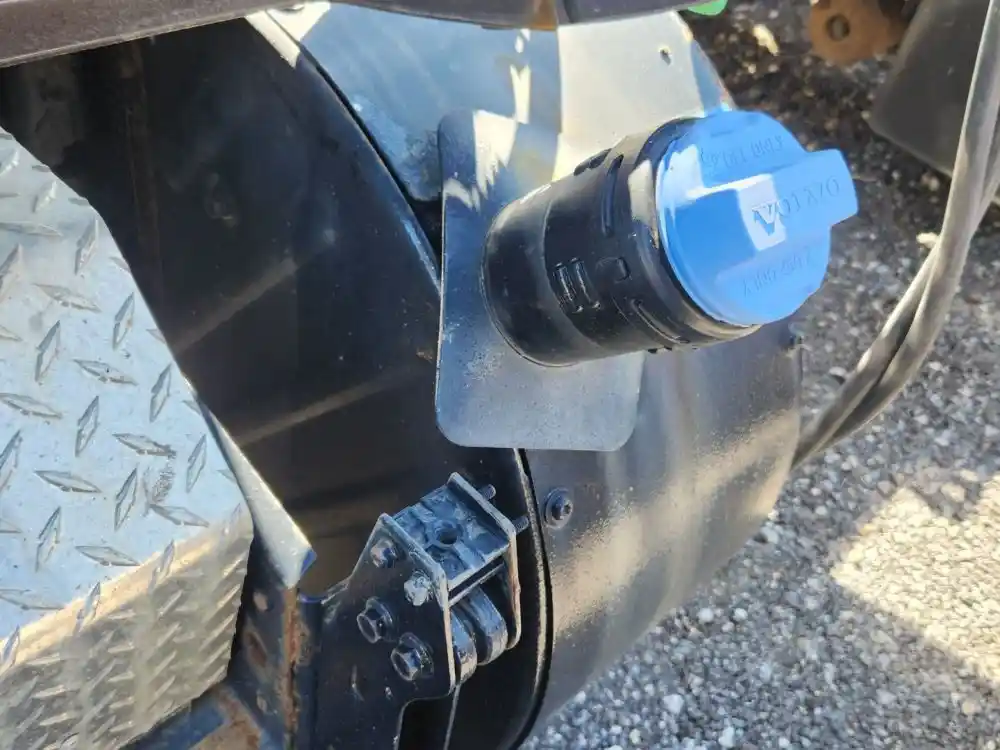 Used 2012 Volvo VNL DEF Tank for sale | Elkton Maryland United States ...