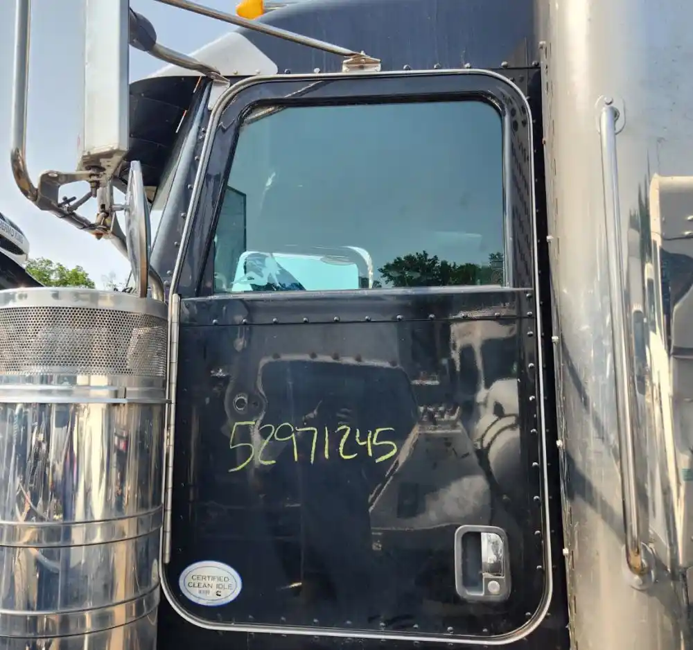 Used 2014 Peterbilt 388 Door for sale | Elkton Maryland United States ...