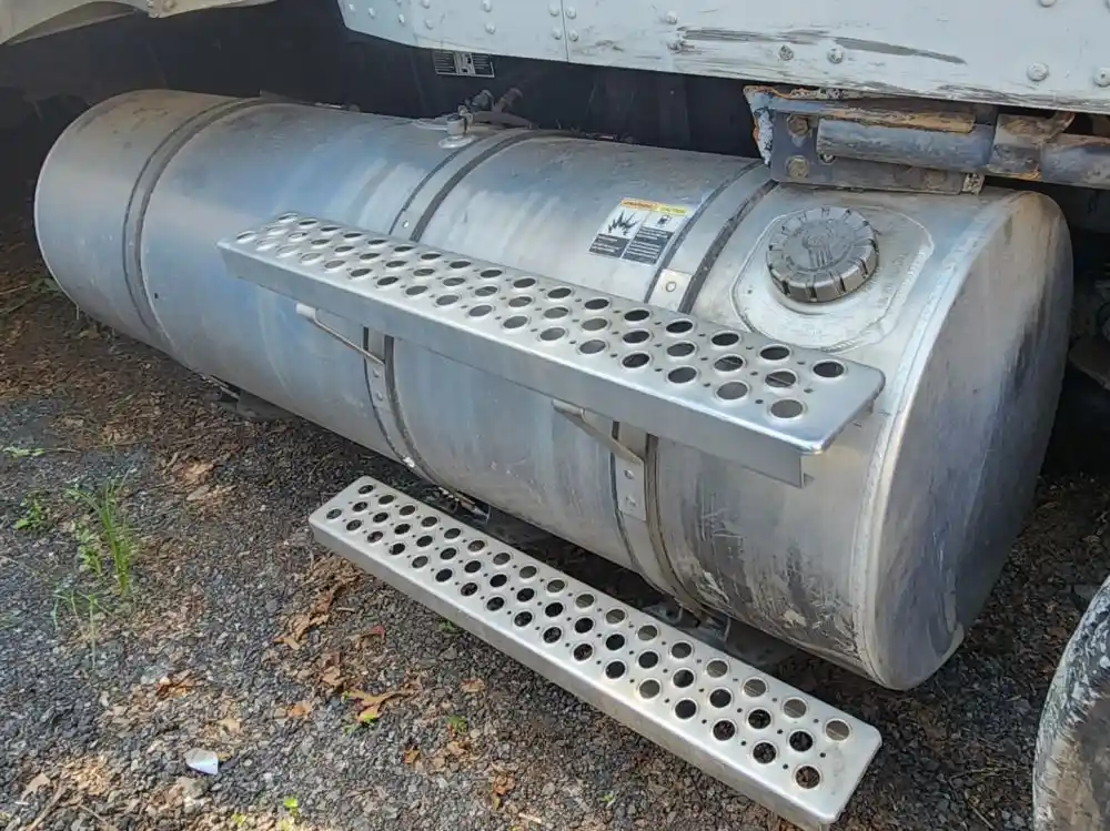 Used 2020 Kenworth T370 Fuel Tank for sale | Elkton Maryland United ...