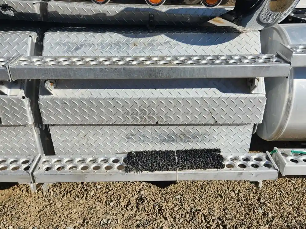 Used, Recycled, New, and Aftermarket Heavy Duty Truck Parts