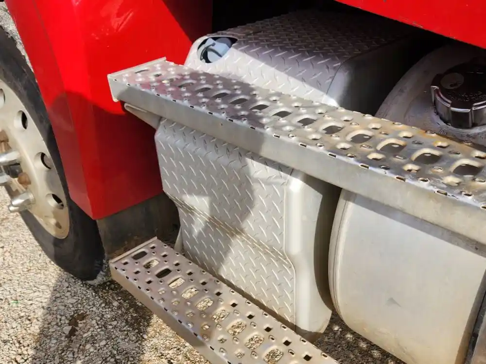 Used, Recycled, New, and Aftermarket Heavy Duty Truck Parts