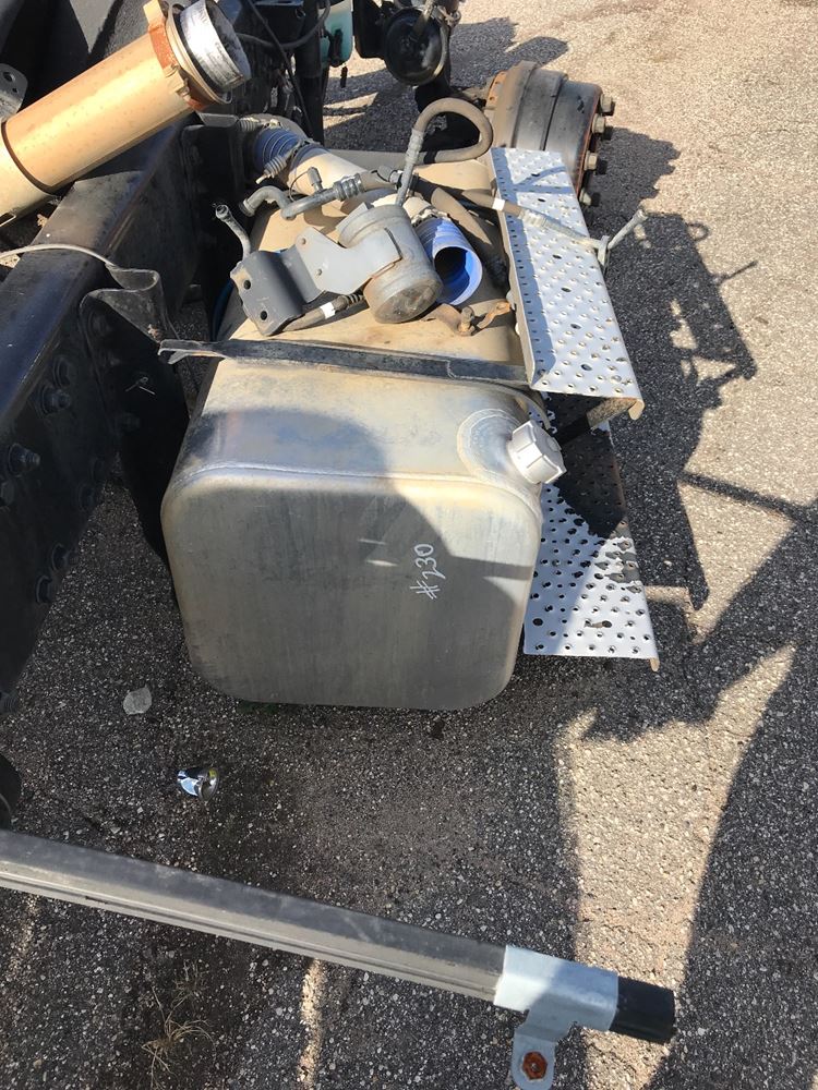 Used 2013 Freightliner M2 106 Fuel Tank for sale | Glencoe Minnesota ...