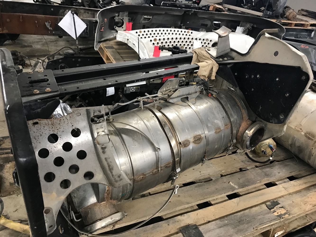 Used 2015 Kenworth W900 Diesel Particulate Filter (DPF) for sale ...