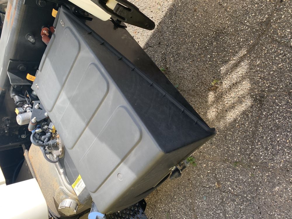 Used 2018 Freightliner M2 106 Battery Box for sale | Glencoe Minnesota ...