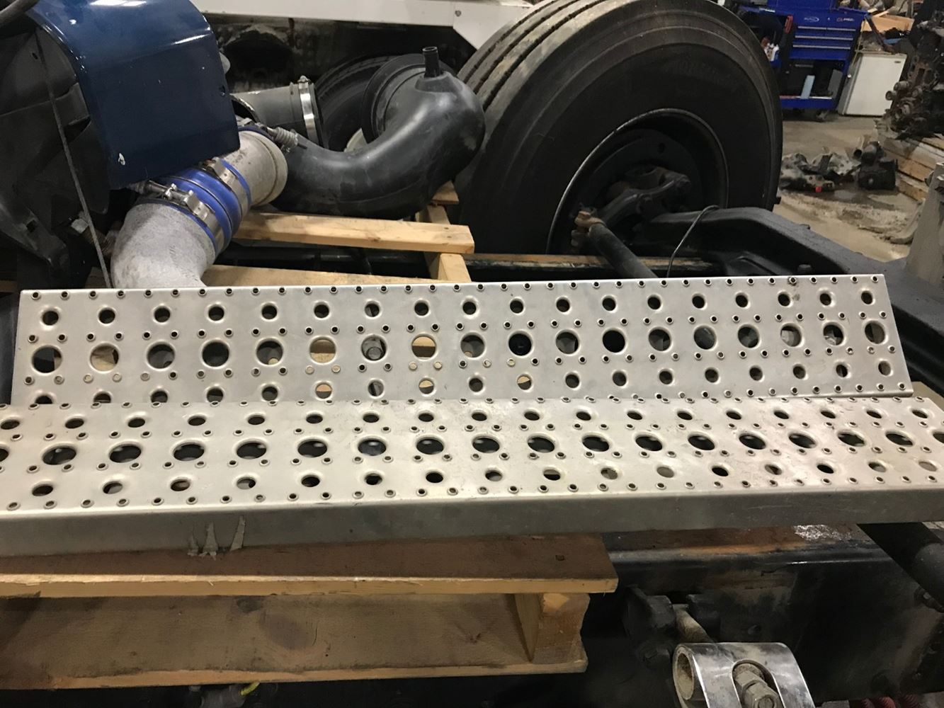 Used, Recycled, New, and Aftermarket Heavy Duty Truck Parts