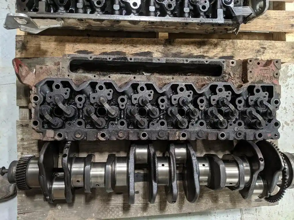 Used CUMMINS ISC8.3 Head for sale | Big lake Minnesota United States ...