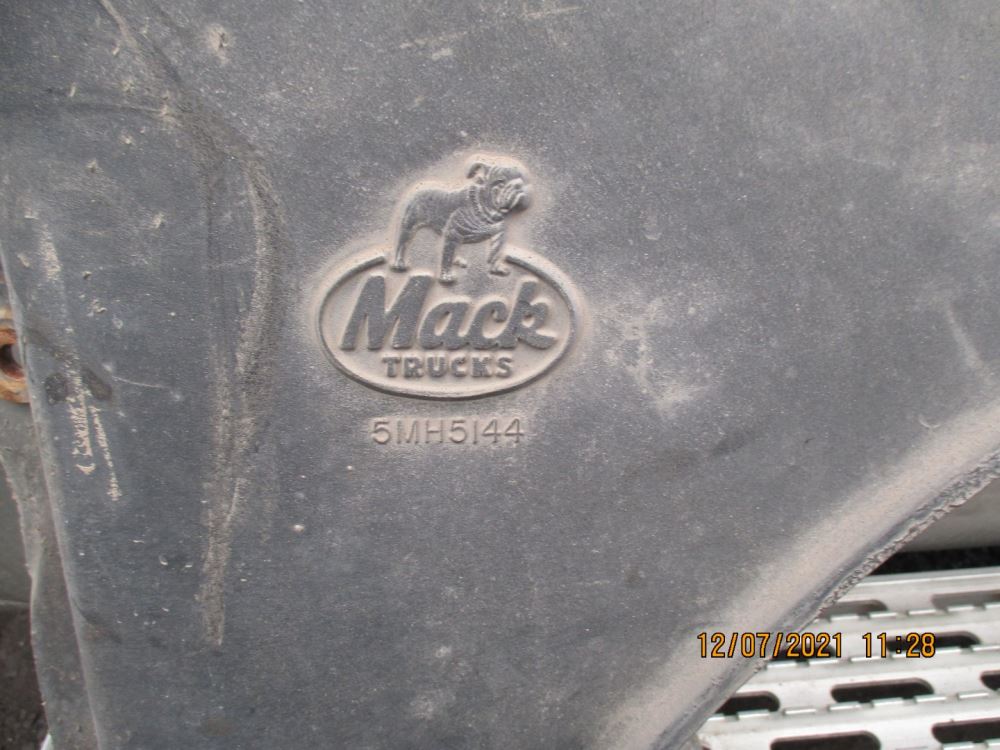 Used 1996 Mack RB688S Radiator Fan Shroud for sale | Lakefield Ontario ...