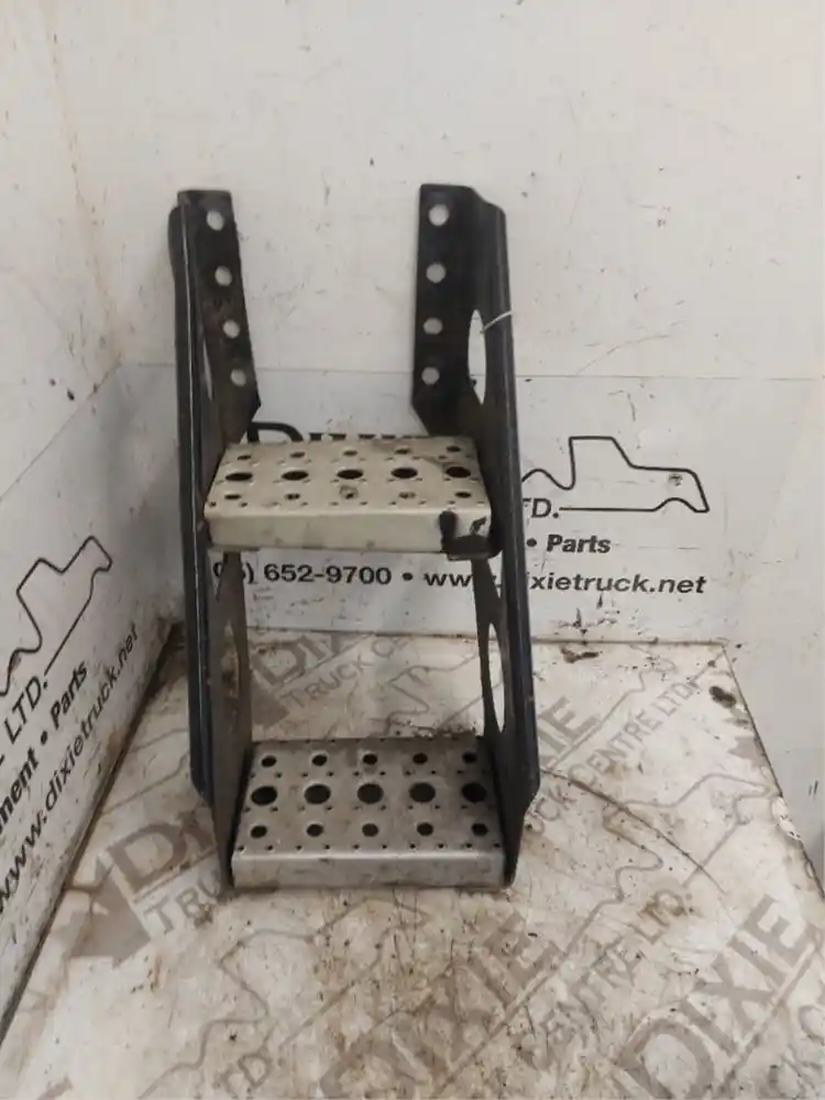 Used 2007 Freightliner Classic 120 Step for sale | Lakefield Ontario ...