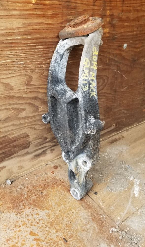 Used 2014 Mack GU813 Radiator Frame/Bracket for sale | Lakefield ...