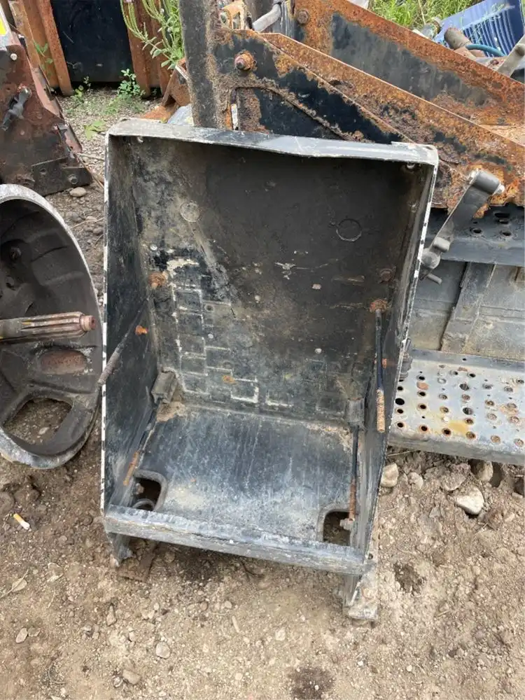 Used Universal Battery Box Cover for sale | Lakefield Ontario Canada ...