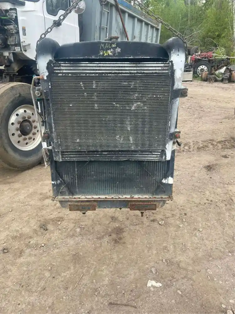 Used 2006 Mack CL733 Radiator for sale | Lakefield Ontario Canada ...
