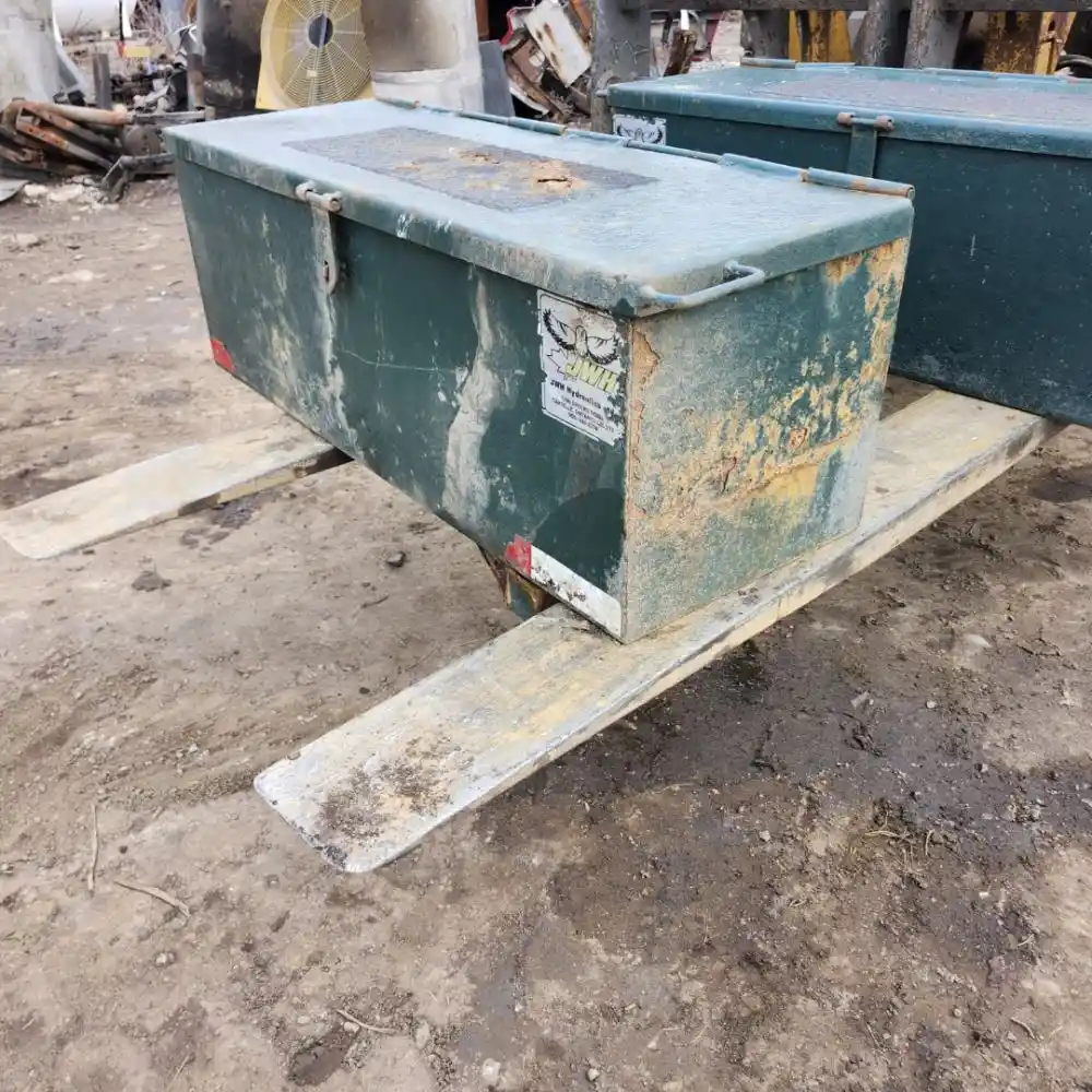 Used 2007 Kenworth T800 Tool Box for sale | Lakefield Ontario Canada ...