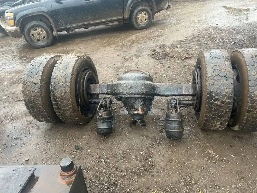 Used 2010 Eaton Rear Rear (Tandem Rear or Single) for sale | Lakefield ...