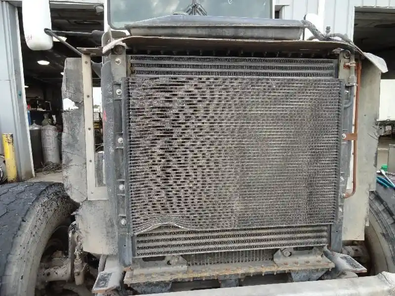 Used 2003 KENWORTH W900 Radiator for sale | Des Moines Iowa United ...