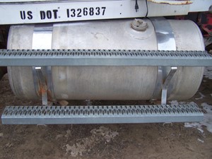 New and Used Western Star Fuel Tank Steps For Sale | TPI