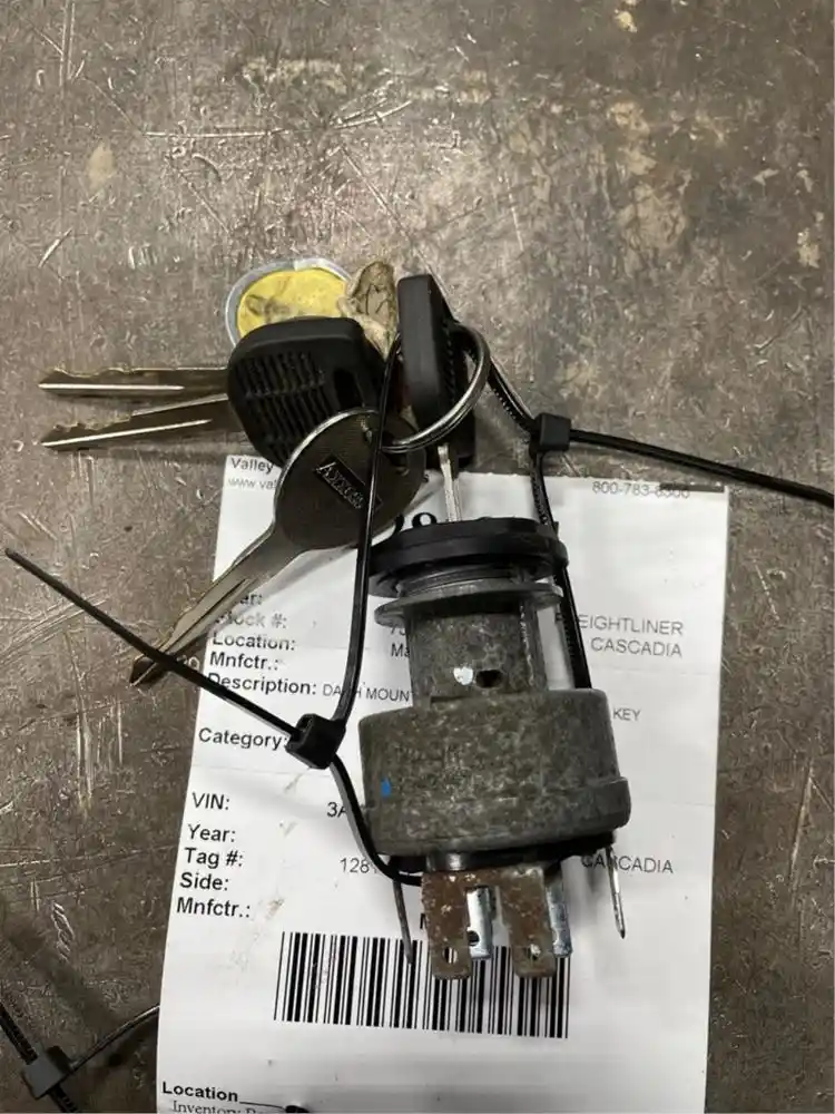 Used 2014 FREIGHTLINER CASCADIA Ignition Switch for sale | Grand Rapids ...