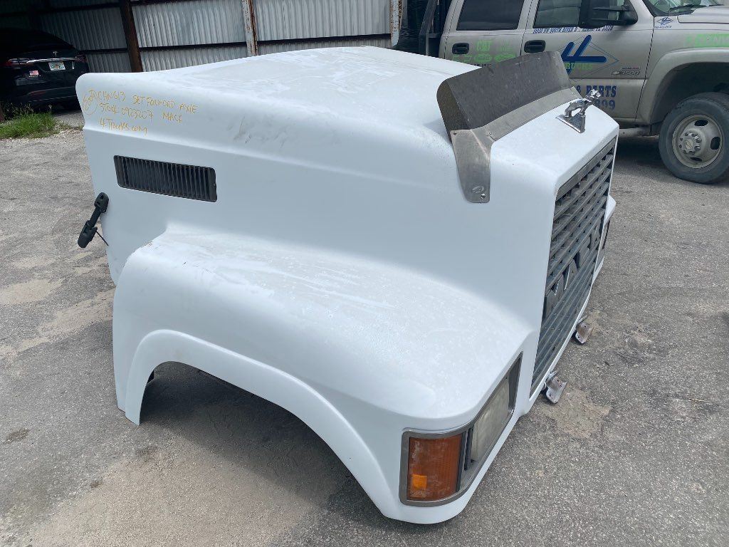 Used 2004 Mack CH613 Hood for sale | Miami Florida United States ...