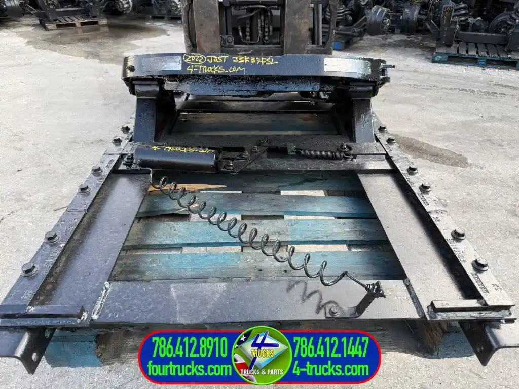 Used, Recycled, New, and Aftermarket Heavy Duty Truck Parts