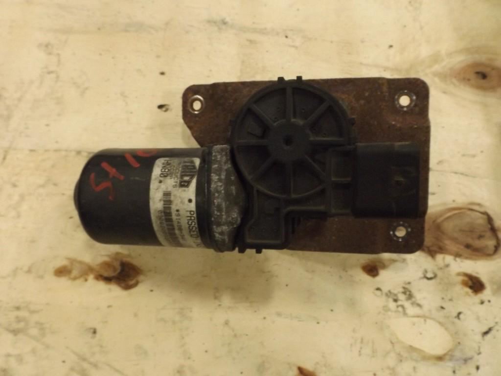 Used 2000 STERLING A9513 Wiper Motor for sale | Holland Michigan United ...