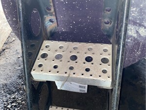 New and Used Freightliner Steps for sale | TPI
