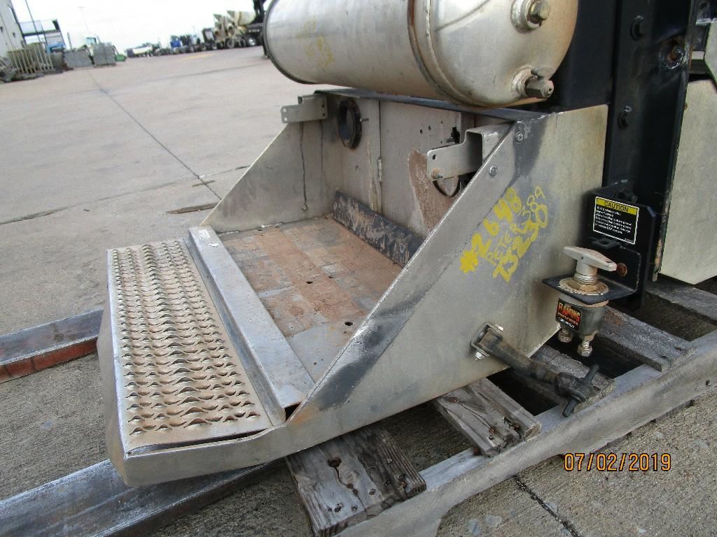 Used 2015 PETERBILT 389 Battery Box for sale | Crandall Texas United ...