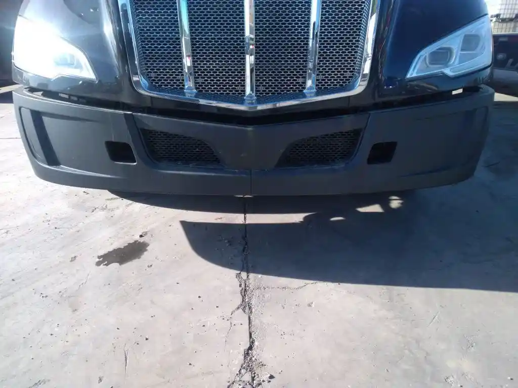 Used 2024 PETERBILT 579 Bumper for sale | Spokane Washington United ...