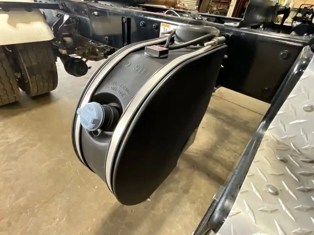 Used 2021 Kenworth T880 DEF Tank for sale | Madera California United ...