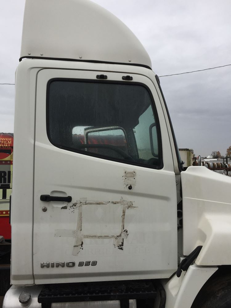 Used 2009 Hino 238 268 338 Door for sale | Bradford Ontario Canada ...