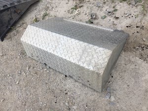 New and Used Volvo VNL Battery Box Covers For Sale | TPI