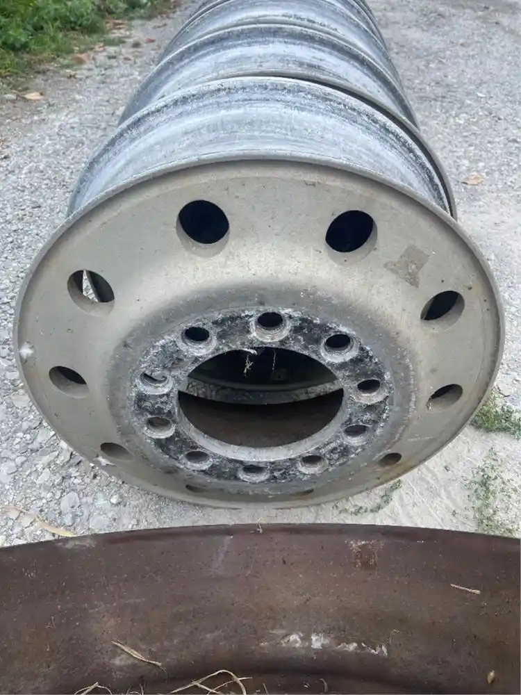 Used Stud Pilot / Budd 24.5 Wheel for sale | Bradford Ontario Canada ...