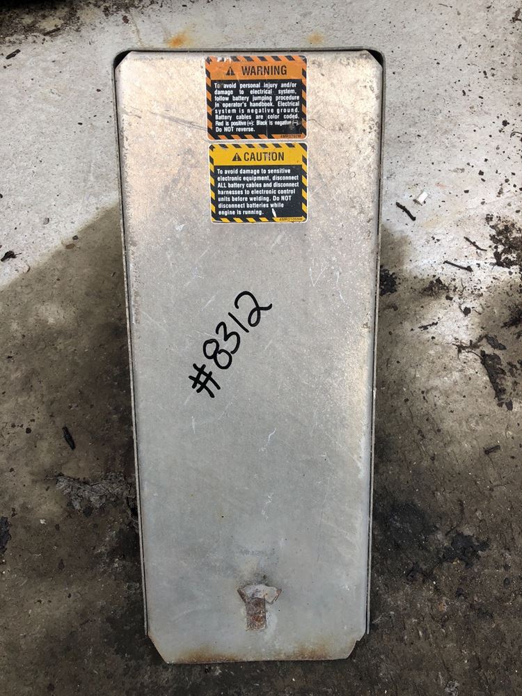 Used 1999 Mack RB688S Battery Box Cover for sale | Port Perry Ontario ...