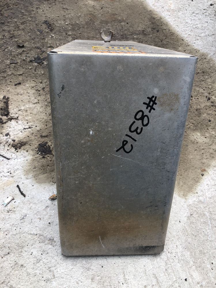 Used 1999 Mack RB688S Battery Box Cover for sale | Port Perry Ontario ...