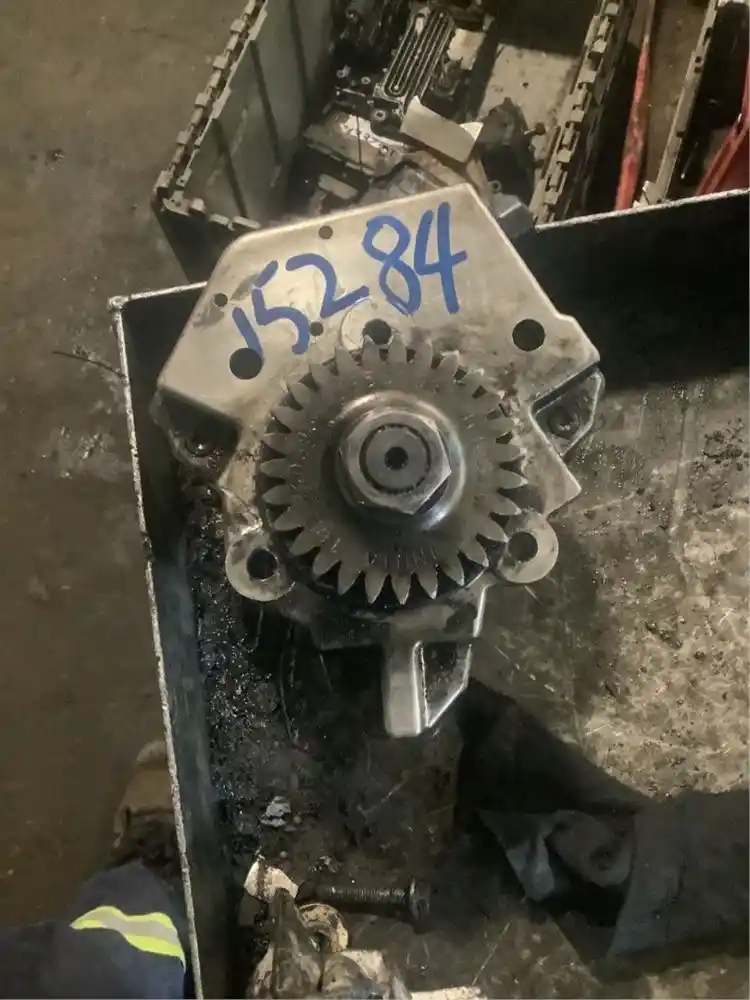 Used Cummins ISB 6.7 Fuel Gear Pump for sale | Port Perry Ontario ...
