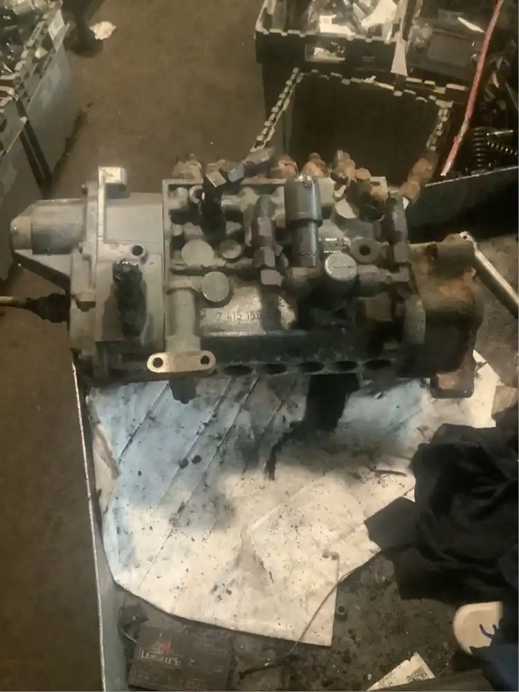 Used Mack E7 Fuel Gear Pump for sale | Port Perry Ontario Canada | Fuel ...