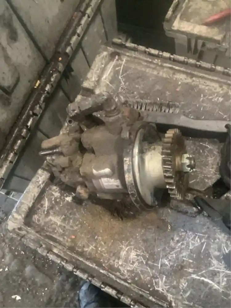 Used Mack MP7 Fuel Gear Pump for sale | Port Perry Ontario Canada ...